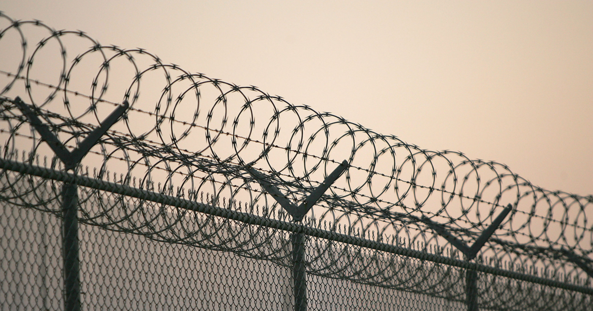 ‘Evil Twin’ Granted Parole Nearly 20 Years After Plot to Kill Sister | NTD