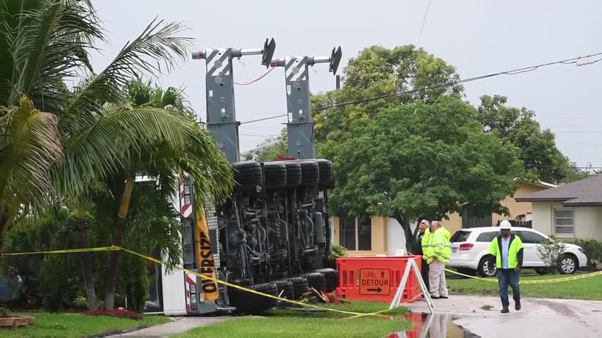Crane Collapses on Homes in Florida Neighborhood Causing Severe Damage ...