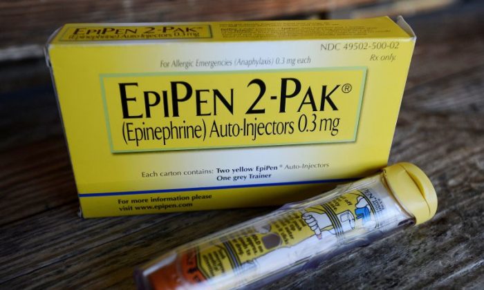 FDA Extends EpiPen Expiration Dates Over Shortage | NTD FDA Extends EpiPen Expiration Dates Over Shortage | NTD