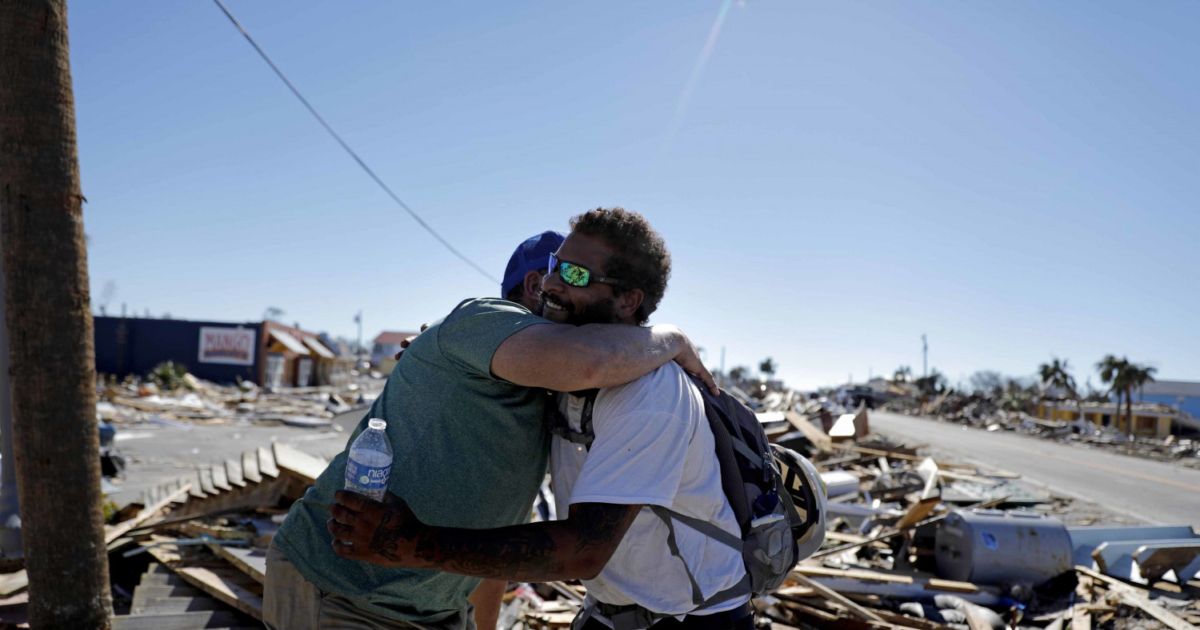 Hurricane Survivors Wander Debris, Search for the Missing | NTD