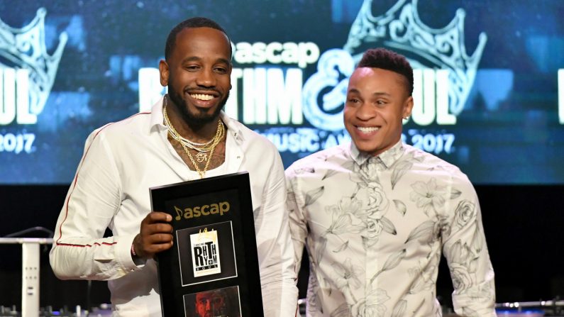 Rapper Shot Dead at New Orleans Waffle House | NTD