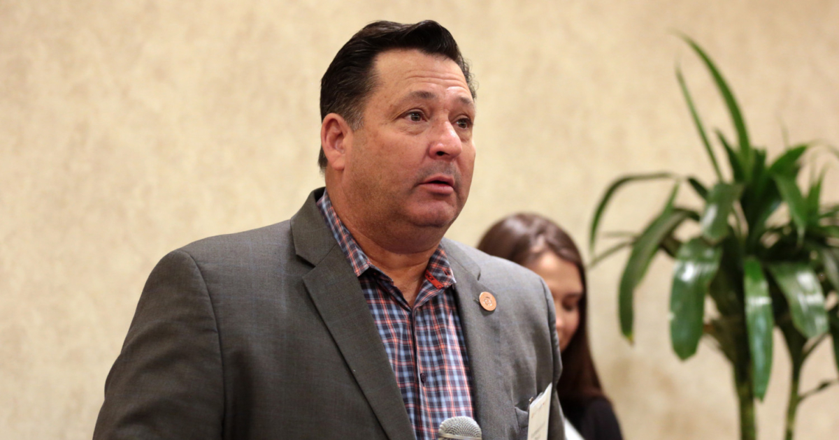 Arizona Congressman Threatens Police Officer During DUI Arrest | NTD