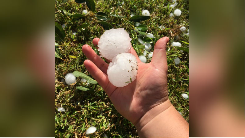 Tennis Ball-Sized Hail Hits Australia's Sydney in 'White Christmas ...