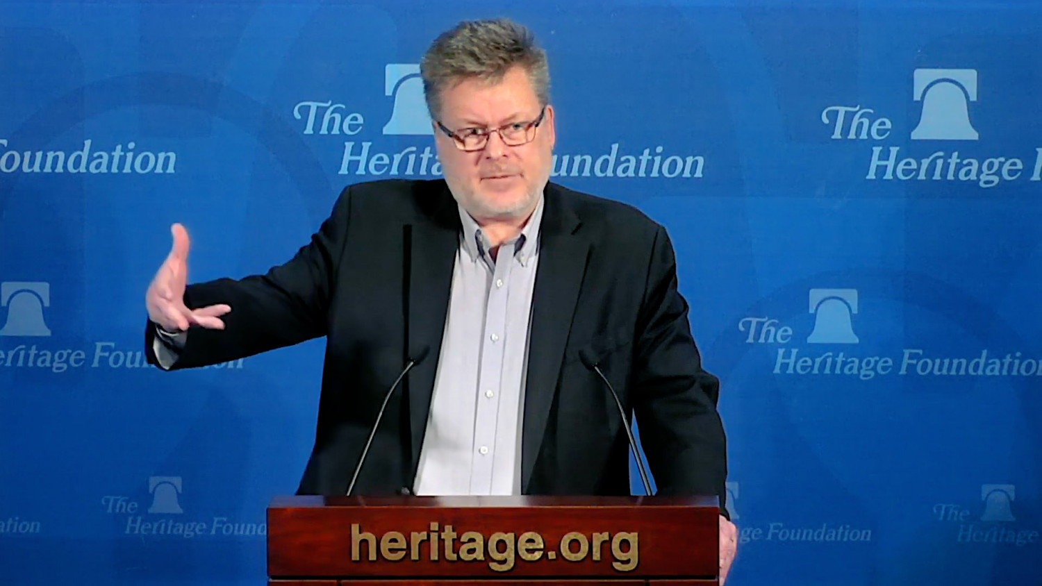 Socialism Ruins the Traditional Family Structure, Warns Expert | NTD