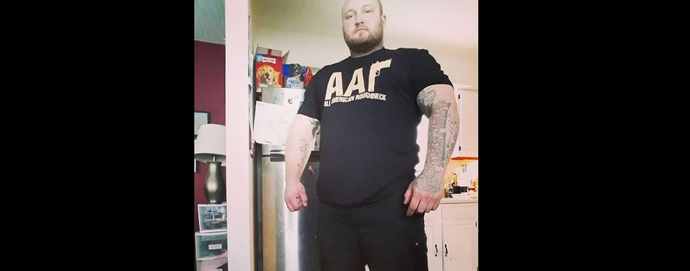 Powerlifter Moves SUV After Accident Left Man Pinned Underneath | NTD