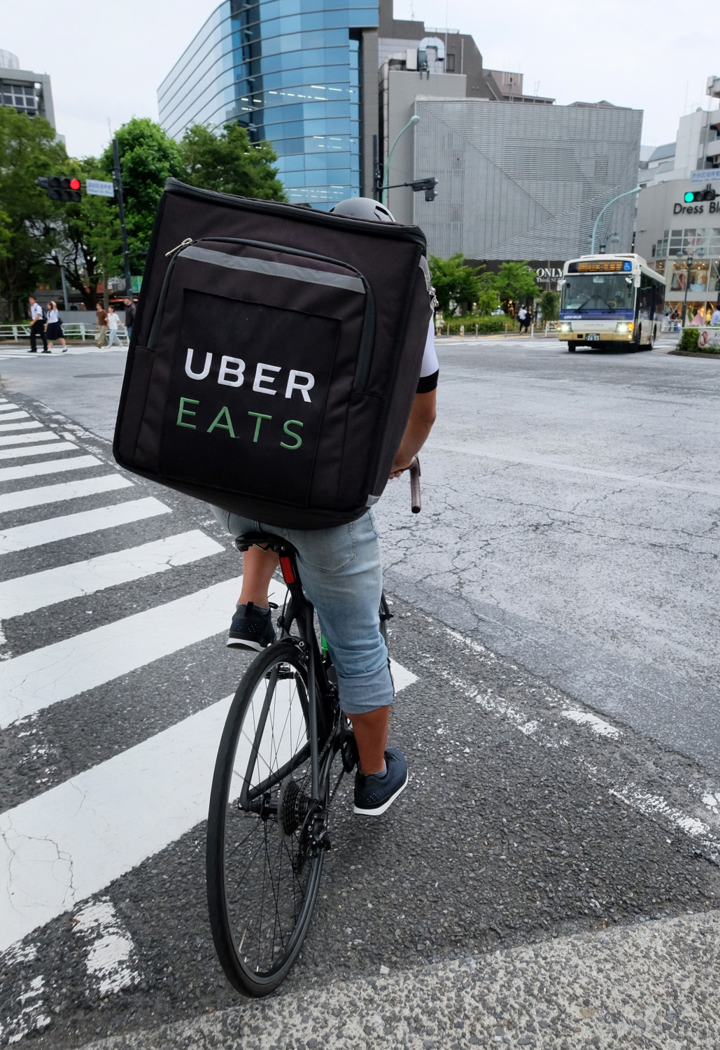 NYC Passes Bills to Protect Food Delivery Workers | NTD