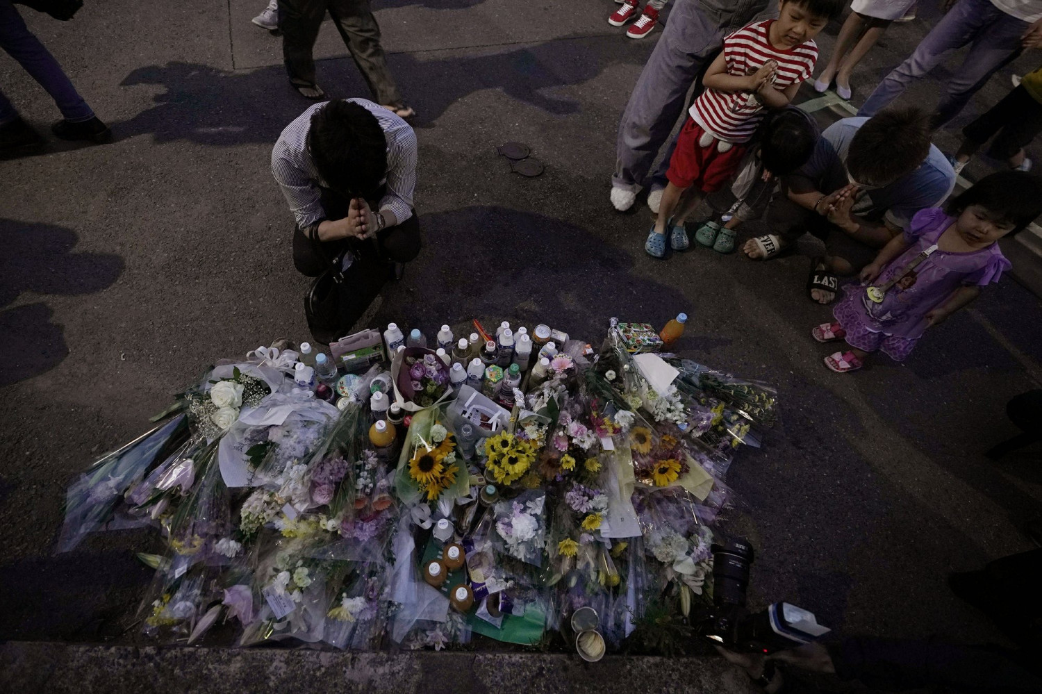 Attacker Identified as Japan Mourns Mass Stabbing Victims | NTD