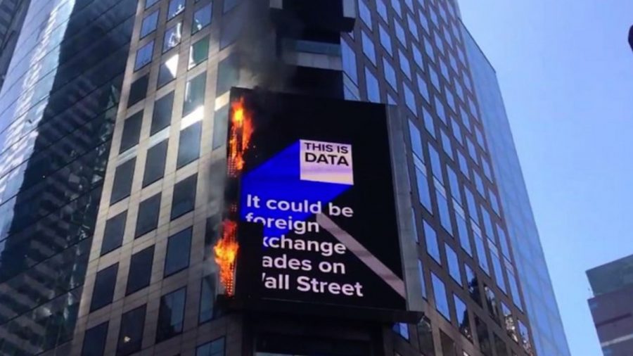 Digital Billboard Catches Fire in Times Square | NTD
