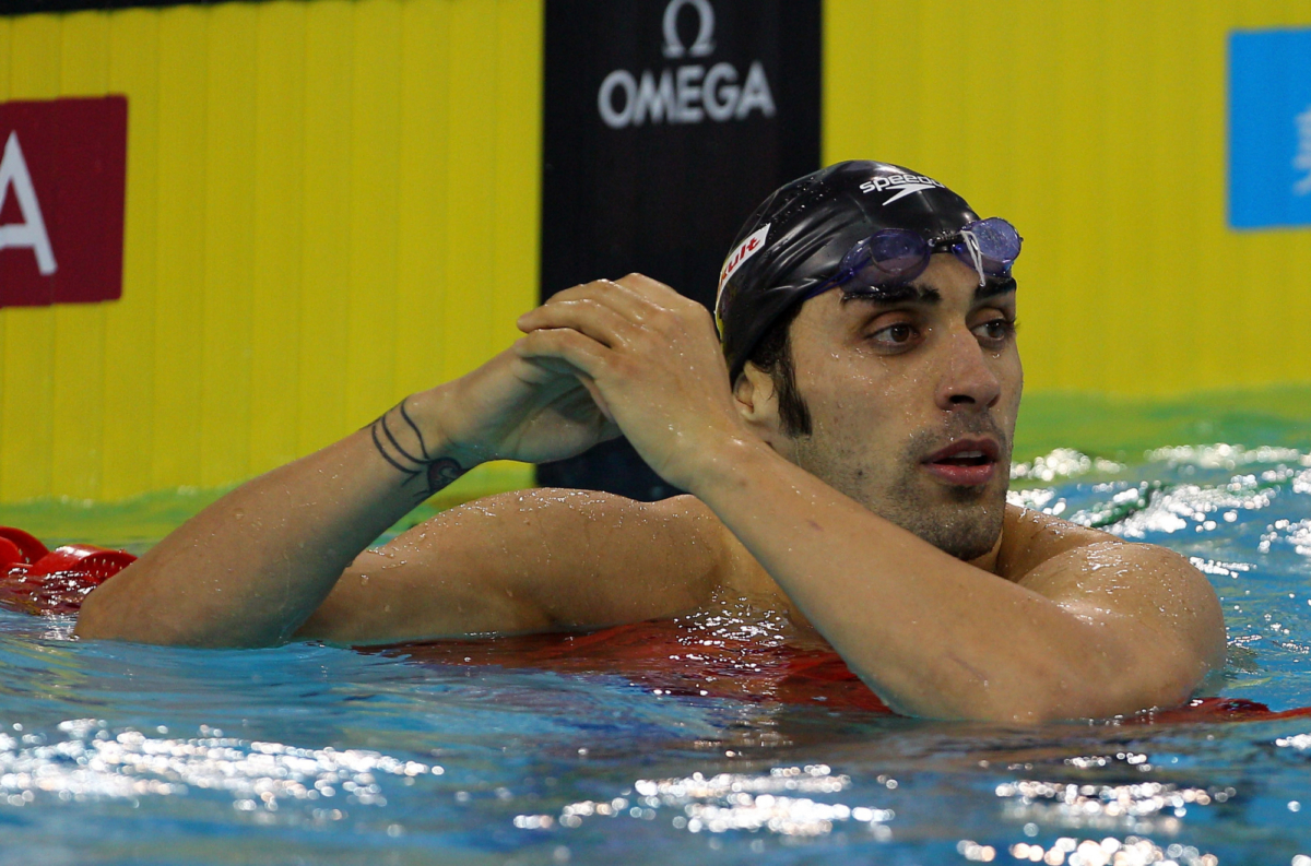 Olympic Swimmer Saves Drowning Man in Sardinia | NTD