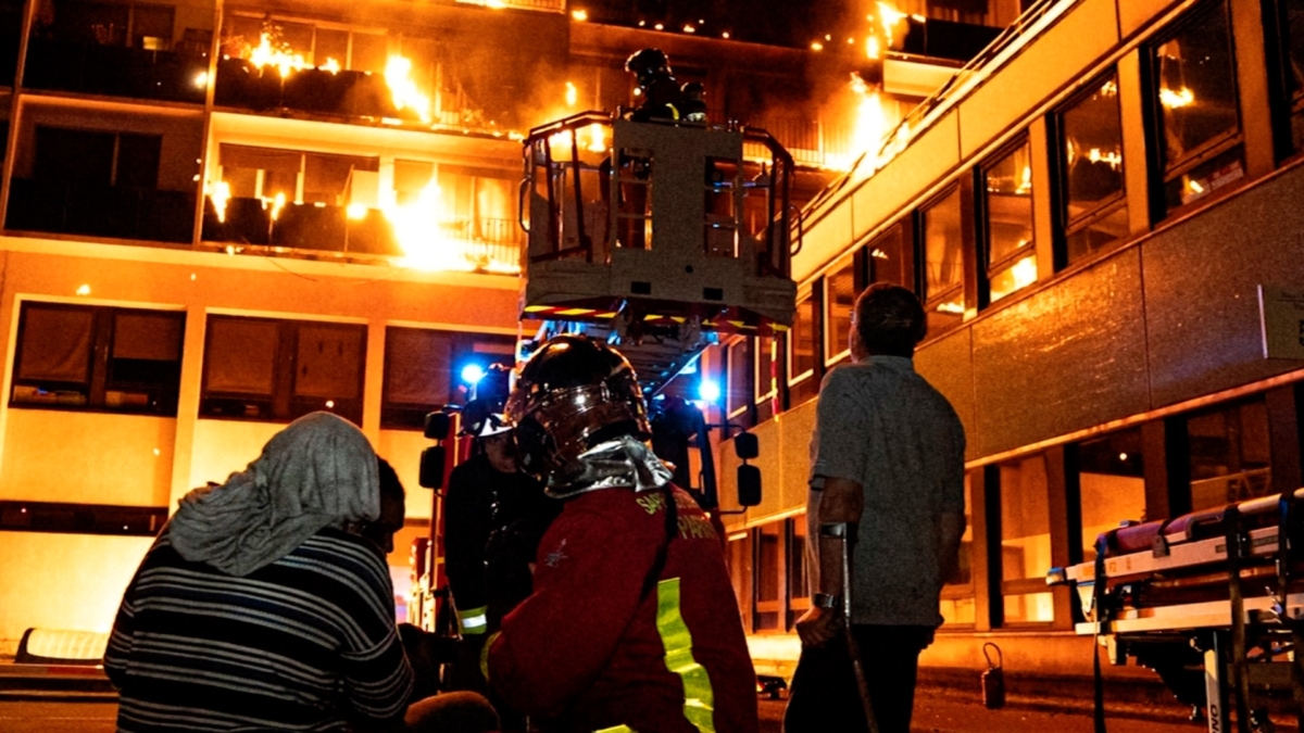 At Least 1 Killed, 8 Injured, After Fire Breaks Out in Hospital Near ...
