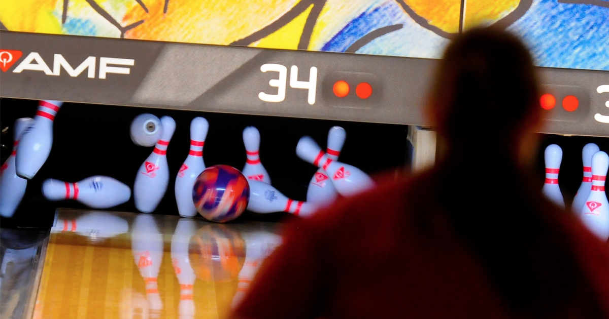 Man Smashed in the Head With Bowling Ball During Fight: Police | NTD