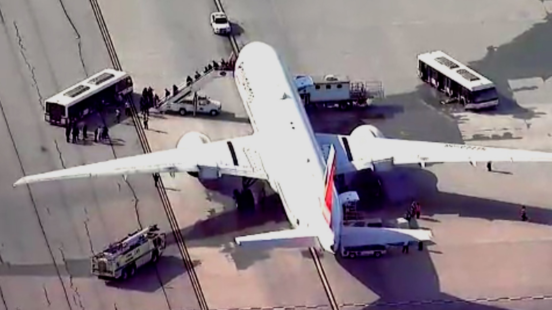 Manila-Bound Philippine Airlines Flight Makes Emergency Landing in Los ...