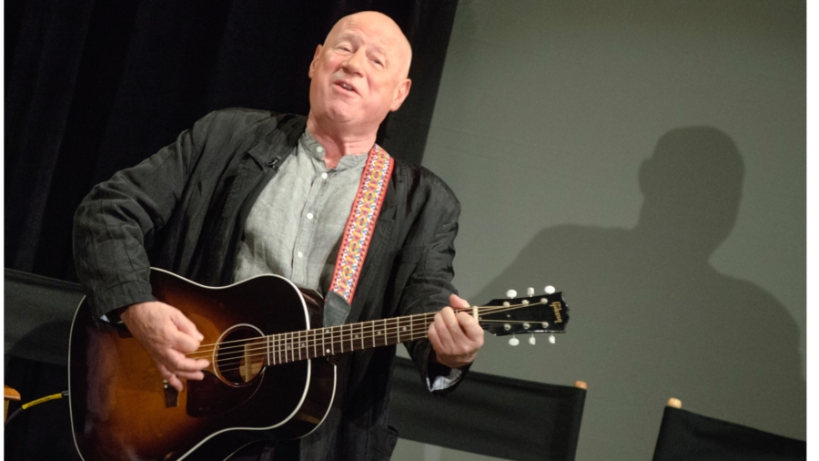 Neil Innes, 'Monty Python' Collaborator, Dead at 75 | NTD