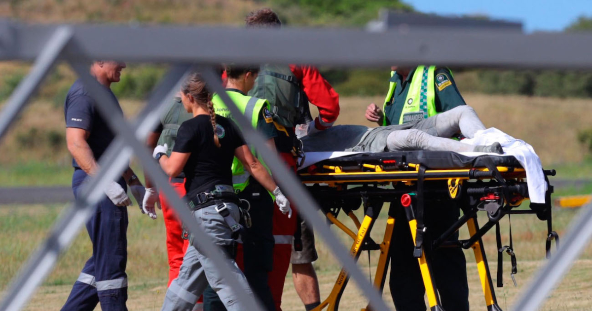 New Zealand Volcano Eruption Leaves Survivors With Extensive Burns | NTD