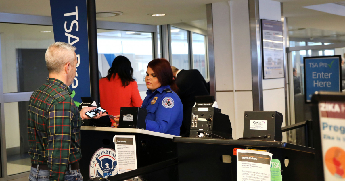 TSA Sets Gun-Catches Record, Explains Rules for Flying With Firearms | NTD