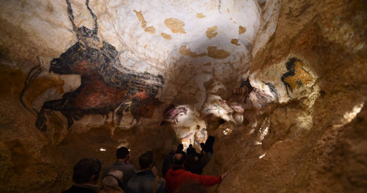 Half-Animal, Half-Human Hybrids Depicted on Oldest Discovered Cave Art ...