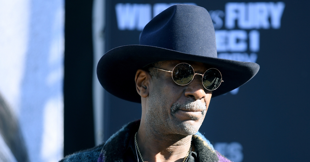 Former Heavyweight Champion Leon Spinks Is Fighting Cancer | NTD