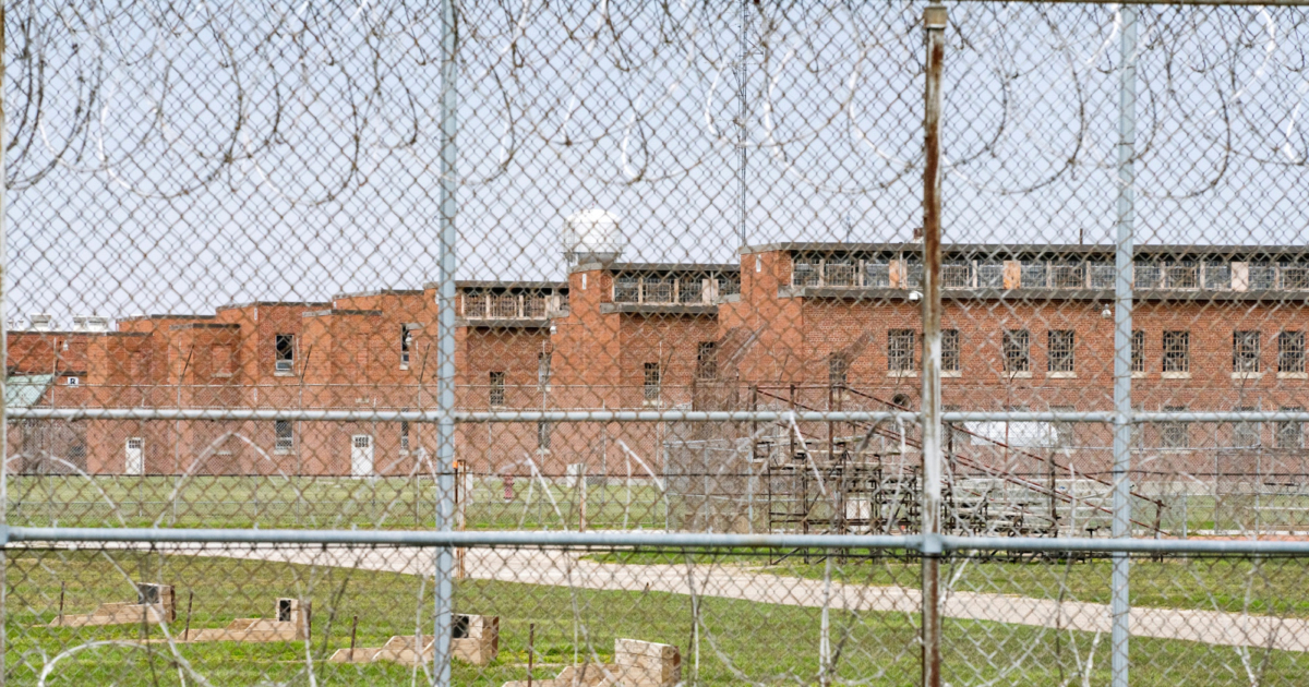 Over 3,000 Inmates in 4 State Prisons Test Positive for CCP Virus—Most ...