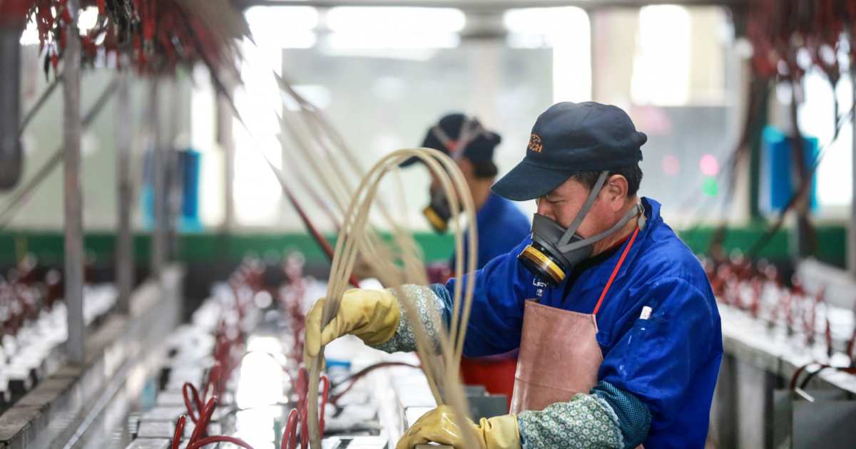 Countries Pull Production Out of China | NTD