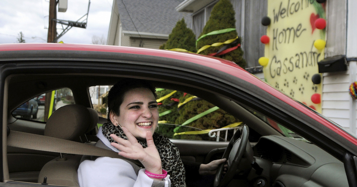 Cassandra Callender, Forced to Undergo Chemo, Dies at 22 | NTD