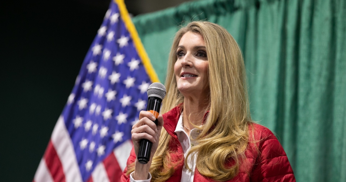 Sen. Kelly Loeffler Campaign Staffer Dies in Car Crash: Pence | NTD