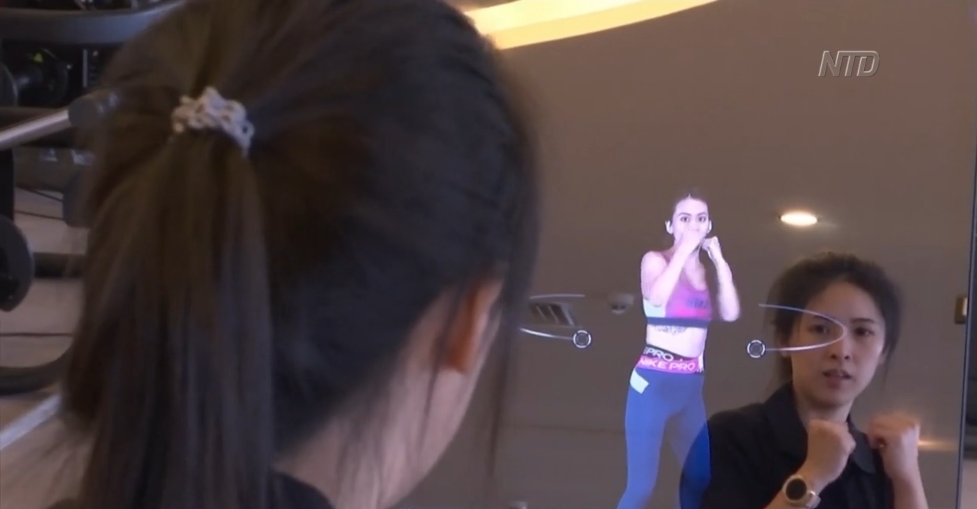 Taiwan Mirror Workout Helps Perfect Form | NTD