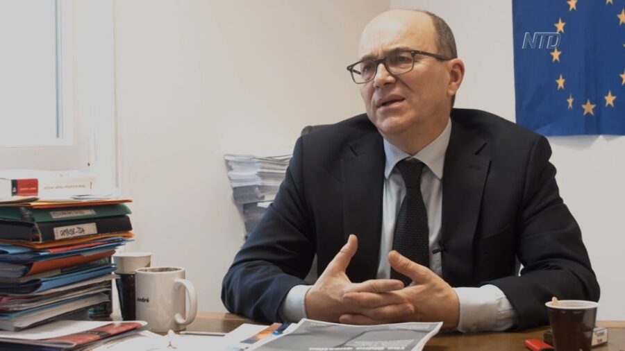 French Government's Rising Distrust Toward CCP: Senator | NTD