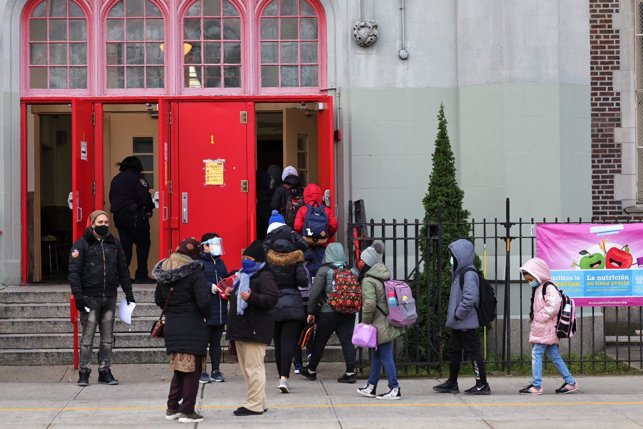 Nyc Schools Reopen Amid Omicron Concerns Ntd