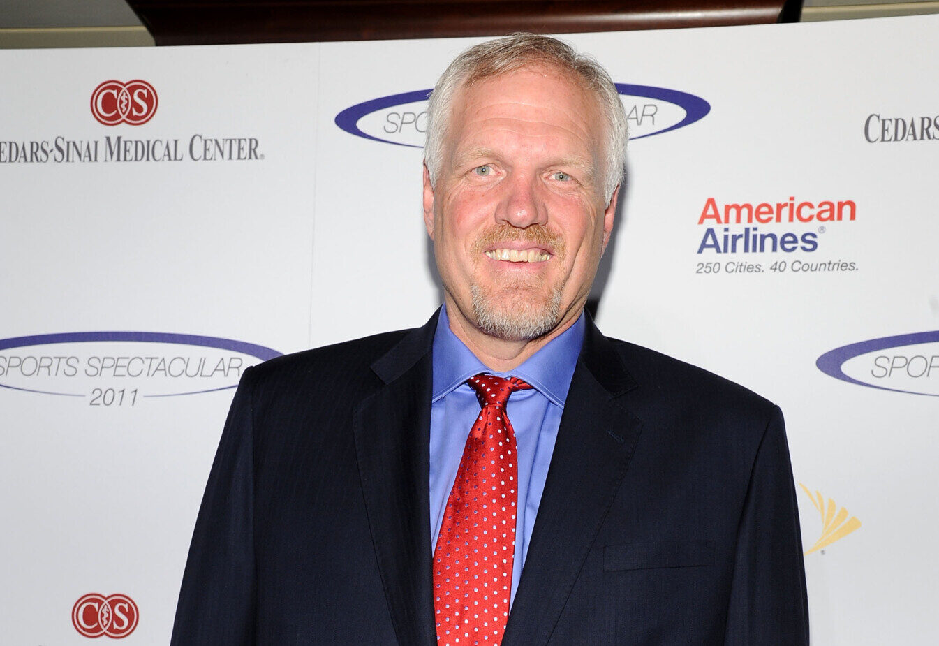 Mark Eaton, Shot-Blocking King and Jazz Legend, Dies at 64 | NTD