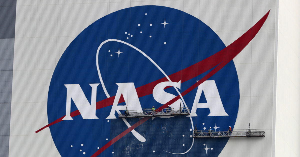 Apollo 16 Capsule Prepared for 50th Anniversary | NTD