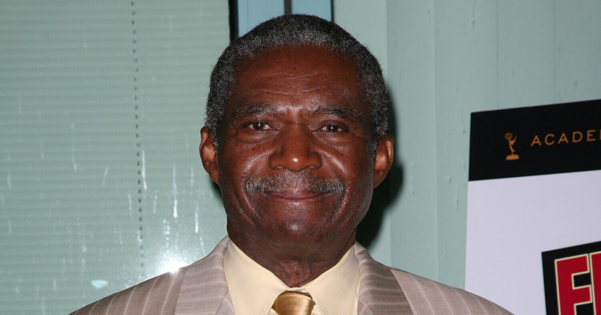 ‘Night Court’ Actor Charlie Robinson Dies at 75 | NTD