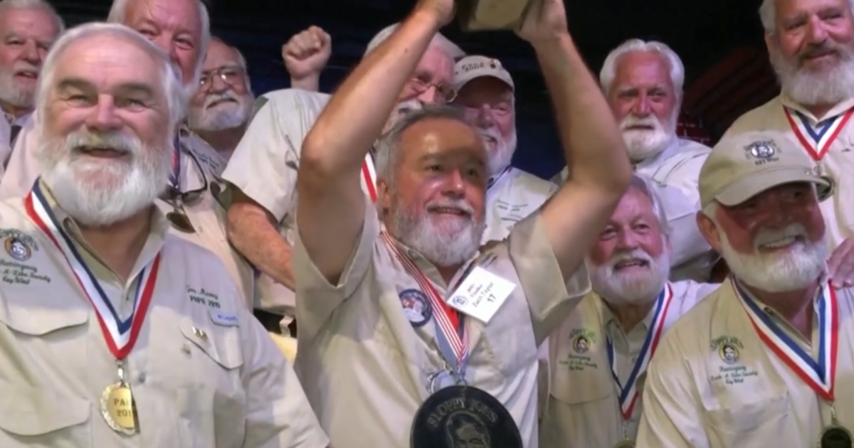 Georgian Wins Hemingway Contest | NTD