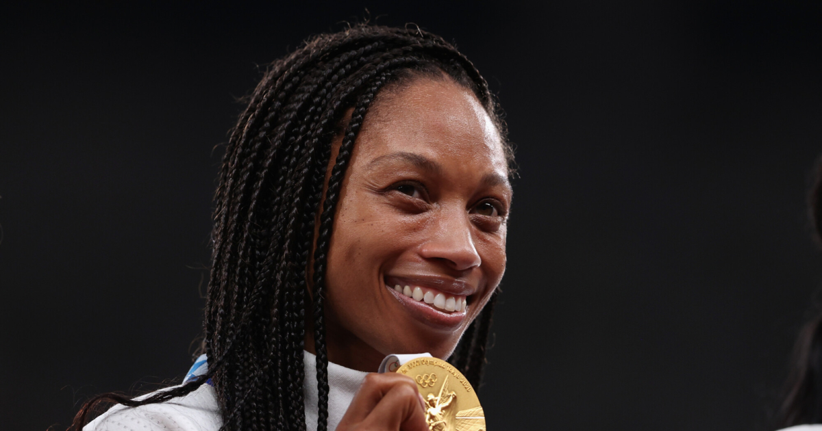 Sprinter to Compete 2 Weeks Post-Olympics | NTD