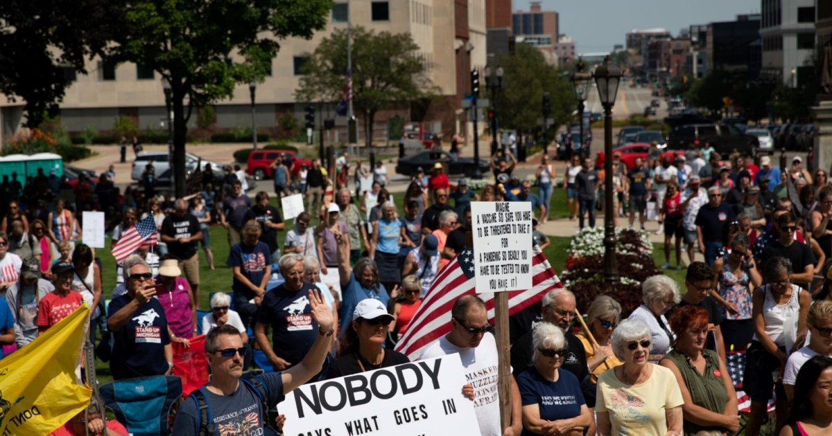 Hundreds Protest Vaccination Mandates in Michigan | NTD