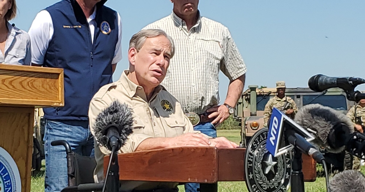 10 Governors Hold Press Conference in Texas on Border Crisis | NTD