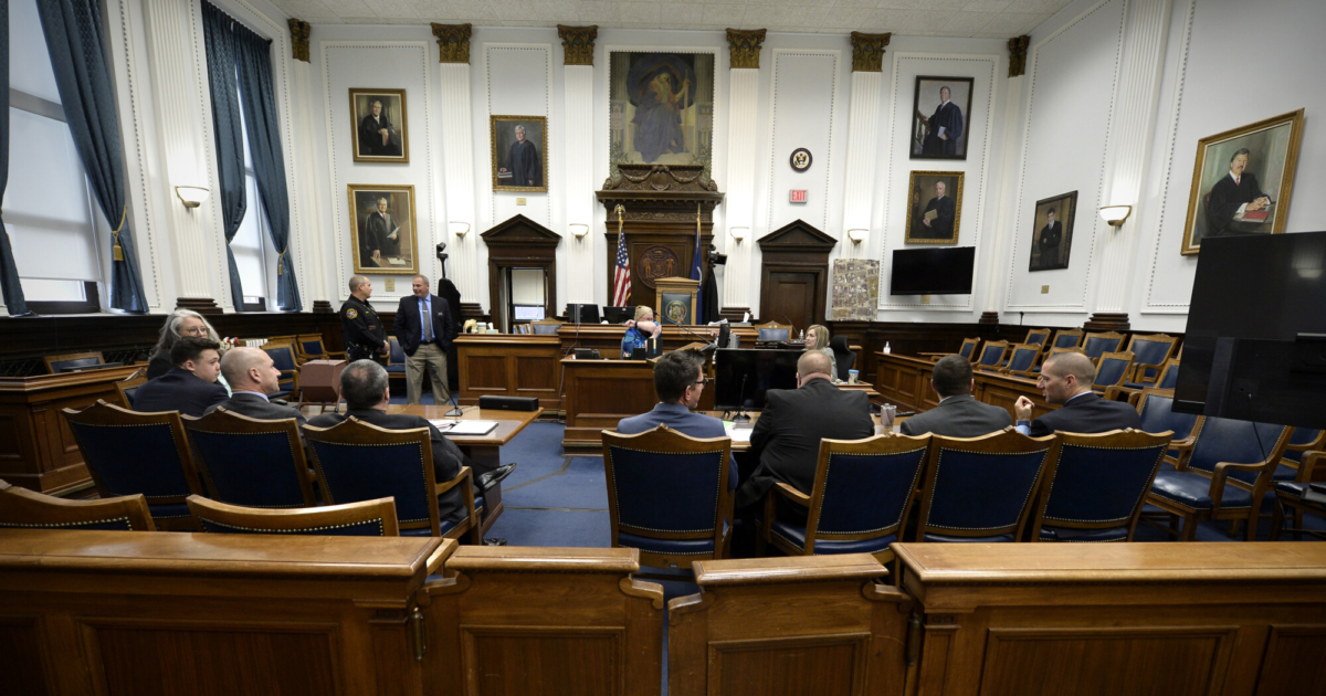 Jury Consultant: Gun Views at Heart of Rittenhouse Jury Discussion | NTD