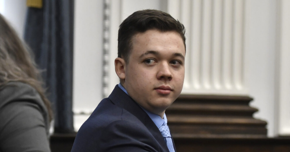 Defense: Kyle Rittenhouse ‘Feared for His Life’ Before Fatal Shooting | NTD