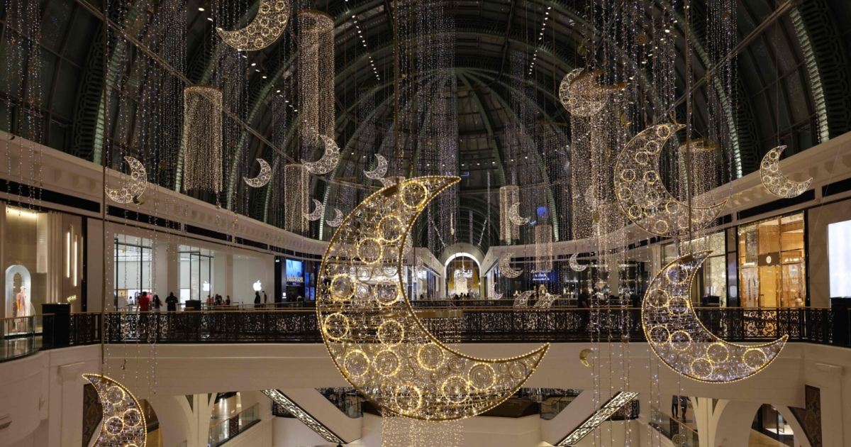 Emirati Mall, Supermarket Billionaire Majid Al Futtaim Dies | NTD Emirati Mall, Supermarket Billionaire Majid Al Futtaim Dies | NTD