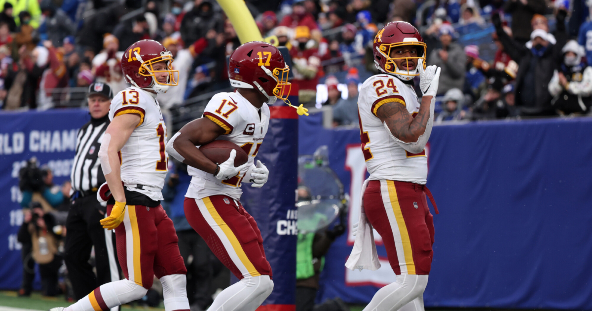 DC Football Team Announces New Name | NTD