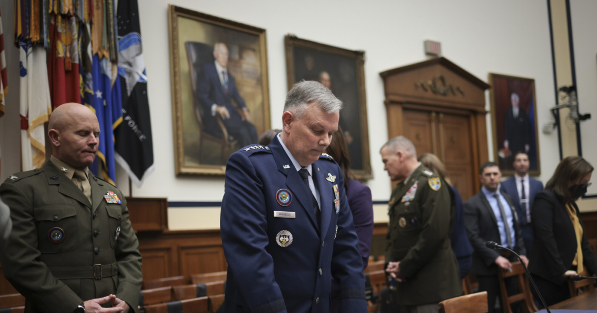 US Commander: Strategic Nuclear Deterrence Is a Priority | NTD