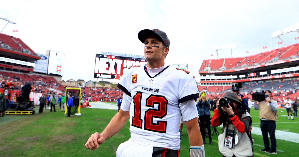Tom Brady Announces Return to Tampa to Play 23rd Season in NFL | NTD