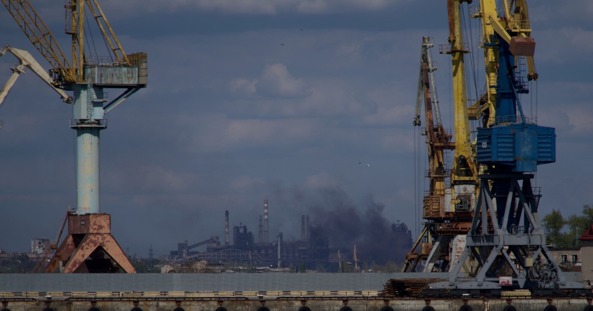 Russia Restarts Attacks on Azovstal Factory | NTD