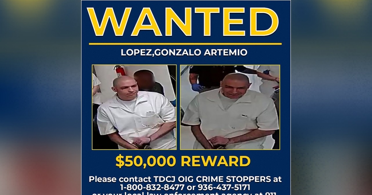 Texas Inmate Who Escaped Bus Got out of Restraints, Cage | NTD