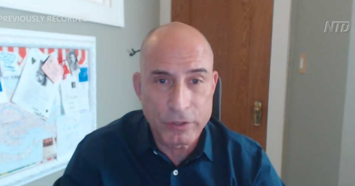 Expert on Whether We Are Headed for Recession | NTD