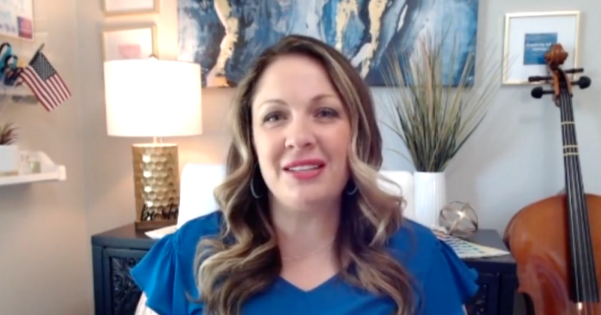 Artist Challenges Colorado Law Over Free Speech | NTD