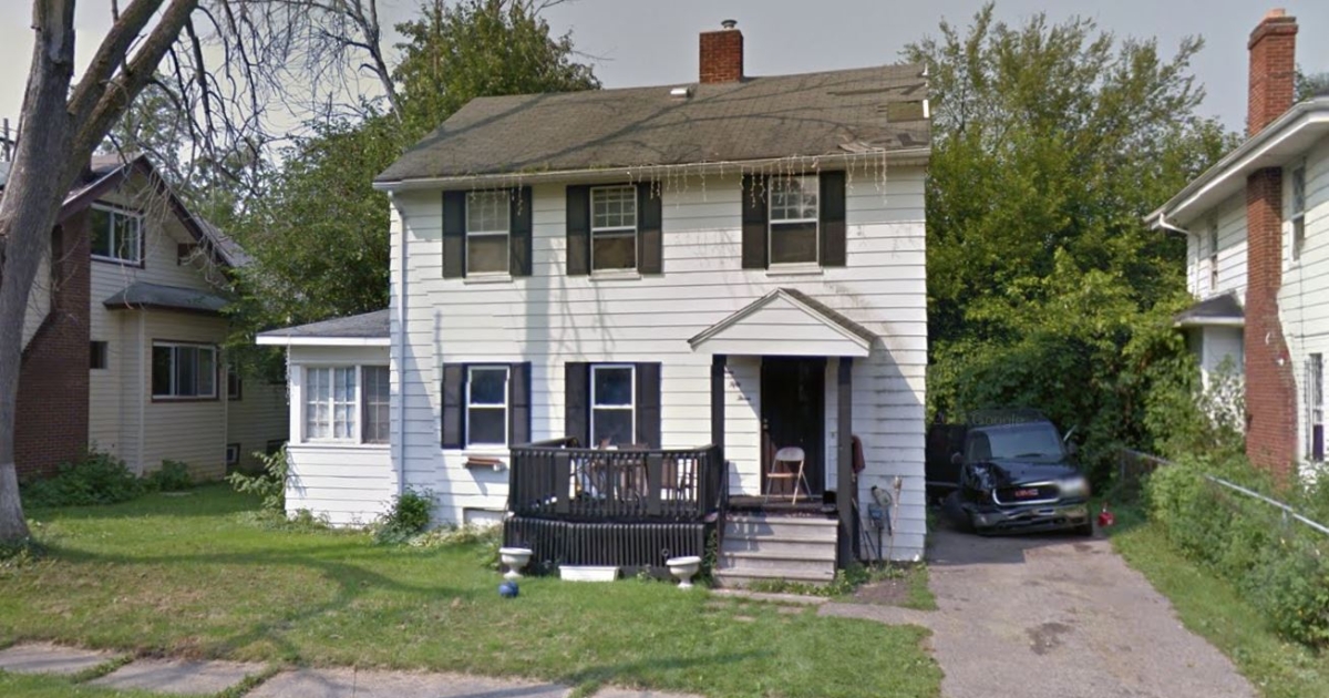 3 Children and 2 Adults Die in Michigan House Fire | NTD
