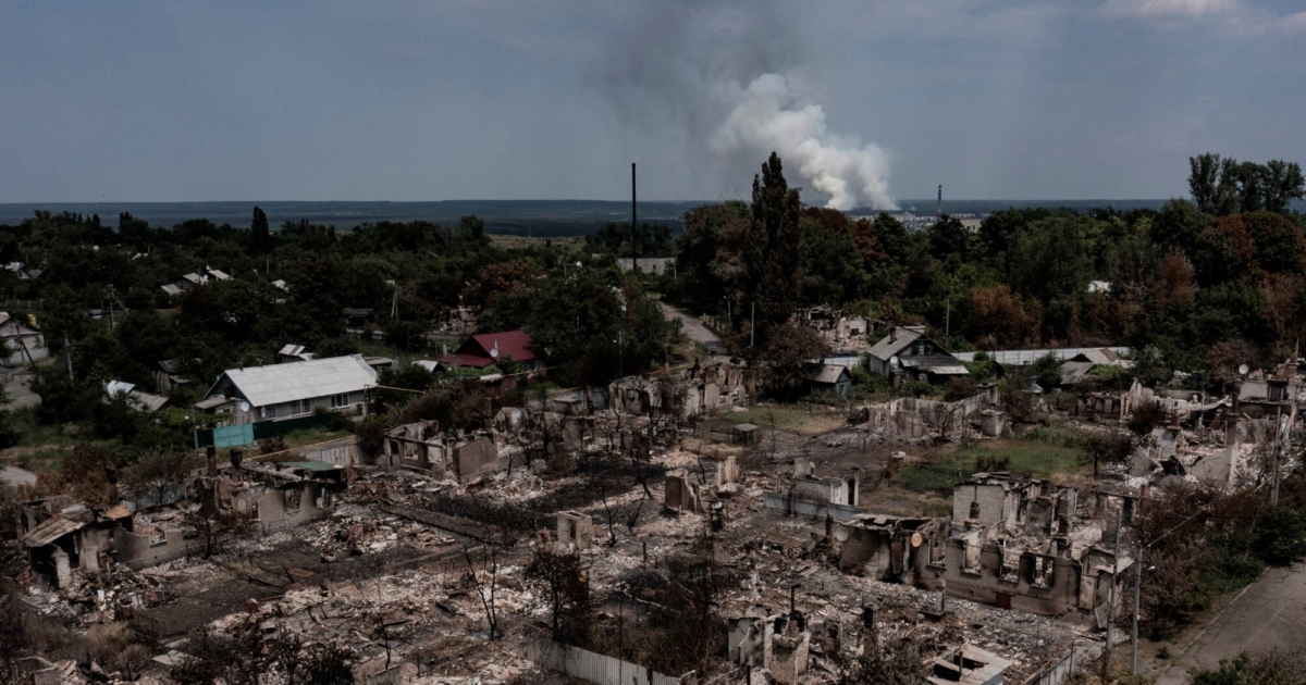 Ukraine: Troops Hold Out in Key Donbas City | NTD