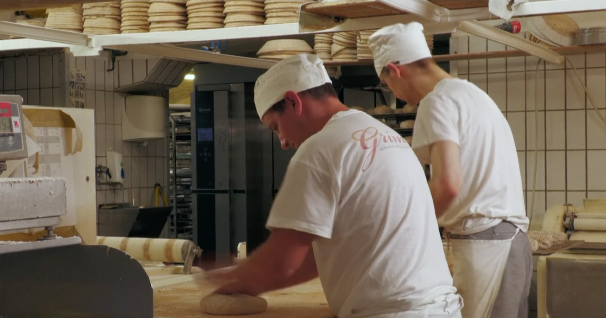 Austrian Bakery Struggles Amid Inflation | NTD