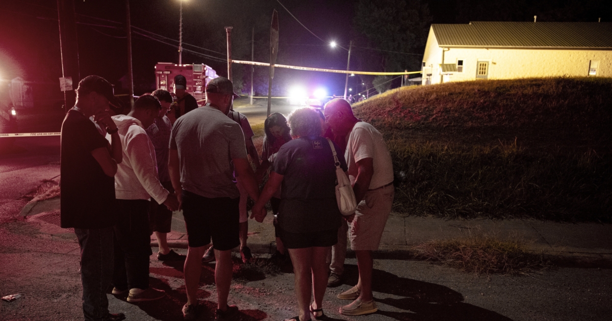 2 Dead, 2 Wounded in Shooting at Kentucky Homeless Shelter | NTD