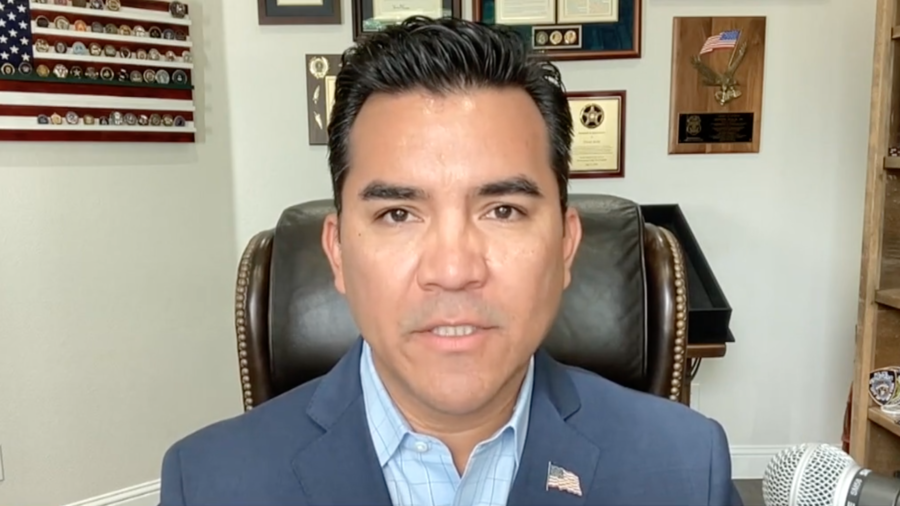 Securing Borders Saves Lives: Retired ICE Special Agent Victor Avila | NTD